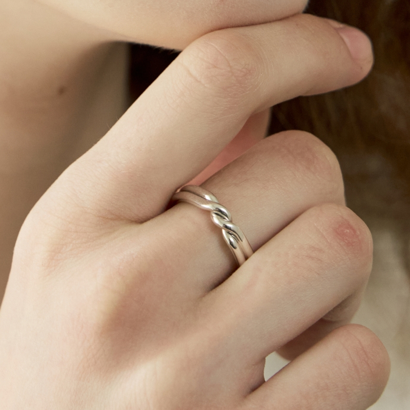 Duet Twist Ring SR302 | 56,000원 | 아몬즈 주얼리
