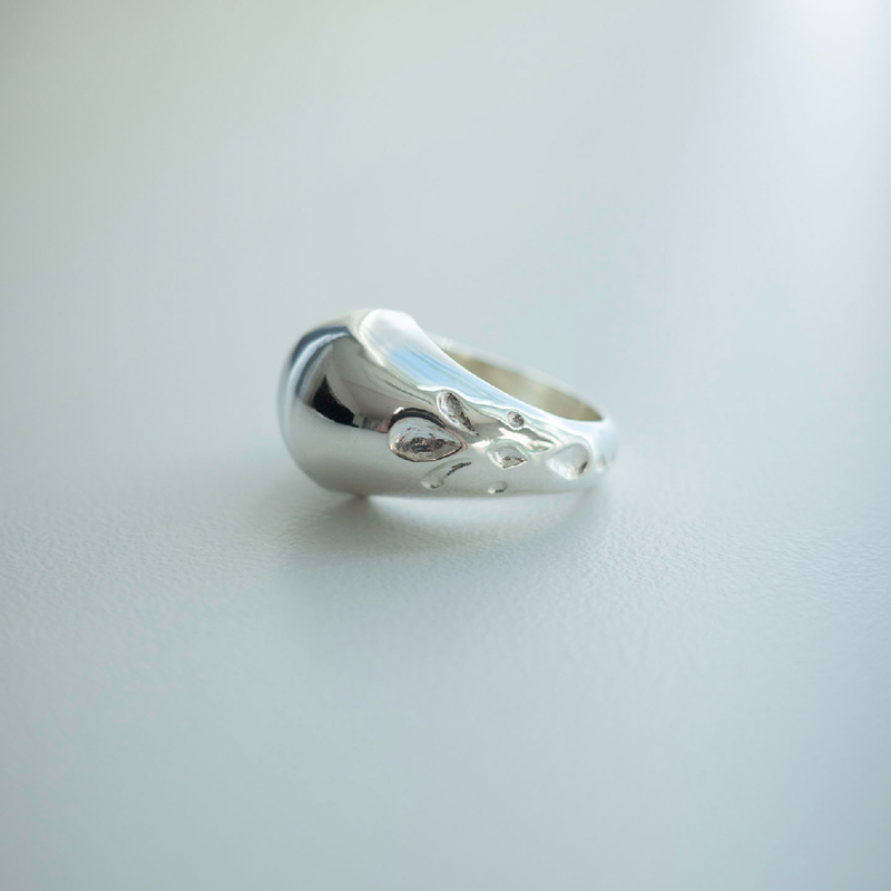 Orbis Bloom Ring | 160,000원 | 아몬즈 주얼리
