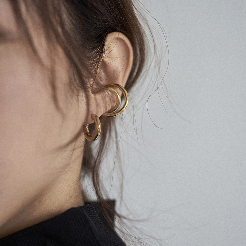 DOUBLE TWIST EARCUFF | 65,000원 | 아몬즈 주얼리