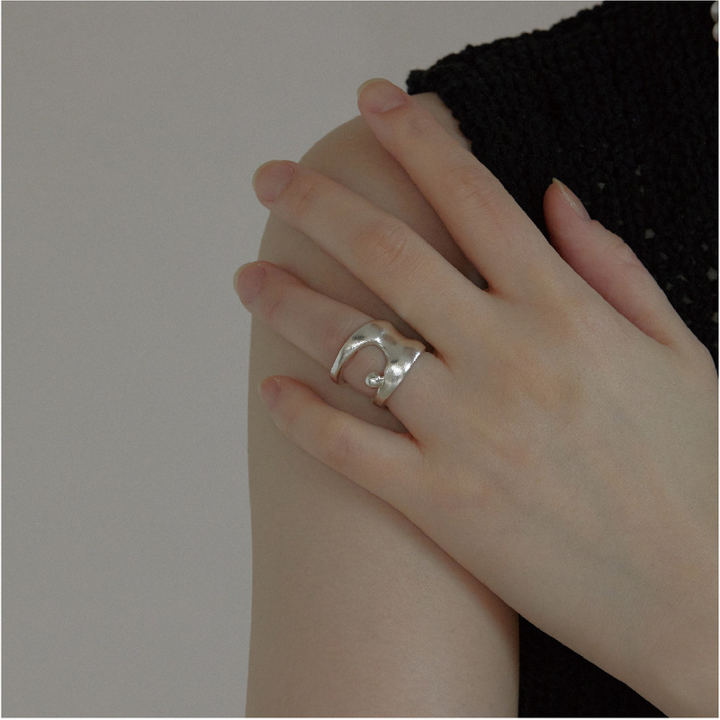 Bold Wave Ring | 86,000원 | 아몬즈 주얼리