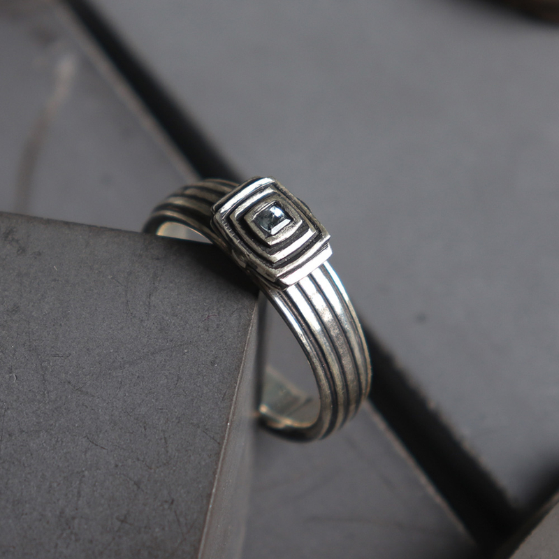 T.FL Ring | 196,000원 | 아몬즈 주얼리